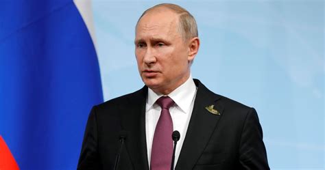 Putin Orders Massive Cuts To U S Diplomatic Staff In Russia Huffpost