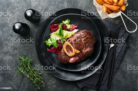 Steak Osso Buco Irisan Daging Sapi Panggang Osso Buco Atau Steak Daging