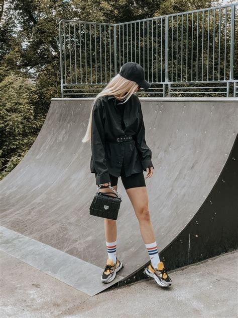 Street Style 2021 Стильные наряды Повседневные наряды Наряды