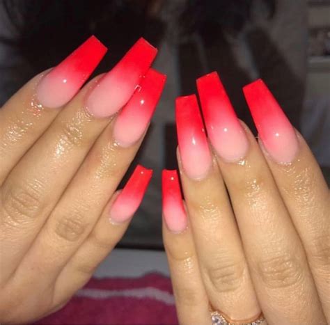 Pin By 2ɱα૨α On Red Nails Luv ️ Red Ombre Nails Ombre Acrylic Nails