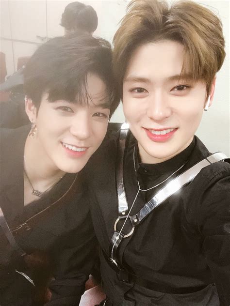 Jeno Jaehyun Nct Nct2018 Ünlüler Sınıf Wattpad