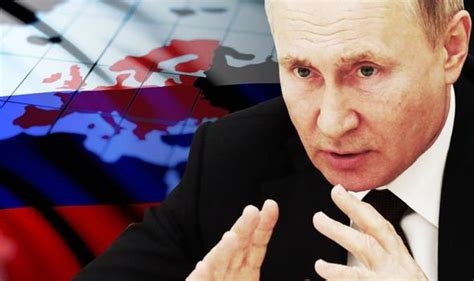 Ww3 Threat Putin Aggression In Europe Risks A New Cold War Warns