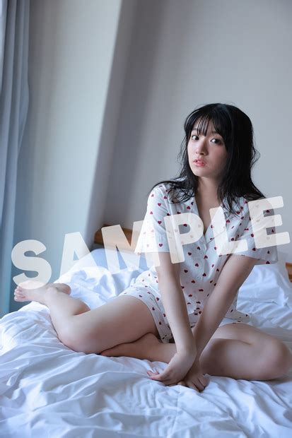 【画像】【セーラー服・パジャマ姿を披露】現役女子高生声優・進藤あまね写真集、本日より予約スタート 7 17 ライブドアニュース