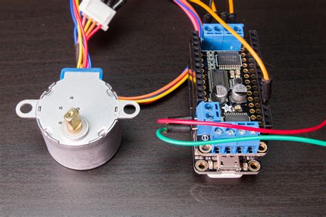 hardware circuitpython hardware pca9685 dc motor