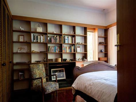 7 Ways To Make A Small Bedroom Look Bigger Au