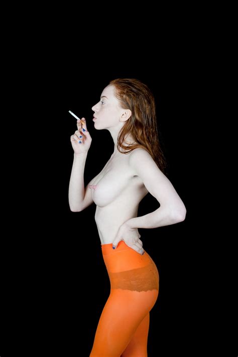 Lily Newmark Topless 8 Photos Thefappening