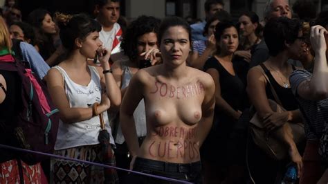 41 Fotos De La Marcha De Mujeres A Plaza De Mayo Infobae