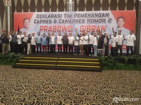 Ribuan Warga Riau Dari Lima Paguyuban Dekralasi Dukung Prabowo Gibran