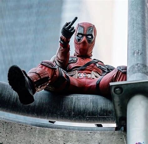 Pin Di Elle Su Pins By You Nel 2024 Deadpool Divertente Supereroi