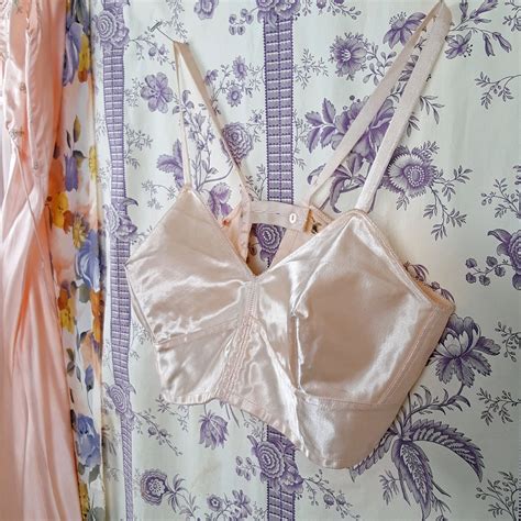 Vintage 1950s Nos Novelty Closure Satin Pointy Bullet Bra Via Vtg Vox Pop