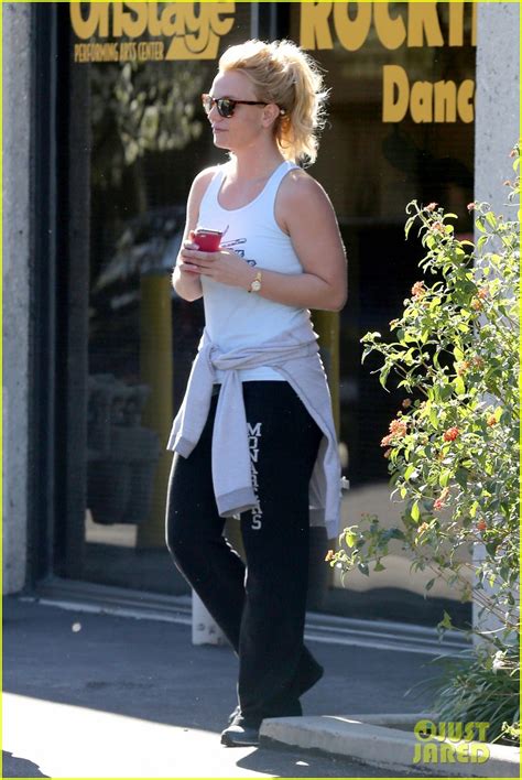 Photo Britney Spears Strips Down To Sexy Lingerie 22 Photo 3295202
