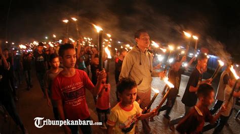 Lafadz Atau Bacaan Takbiran Hari Raya Idul Fitri Lengkap Dalam Bahasa