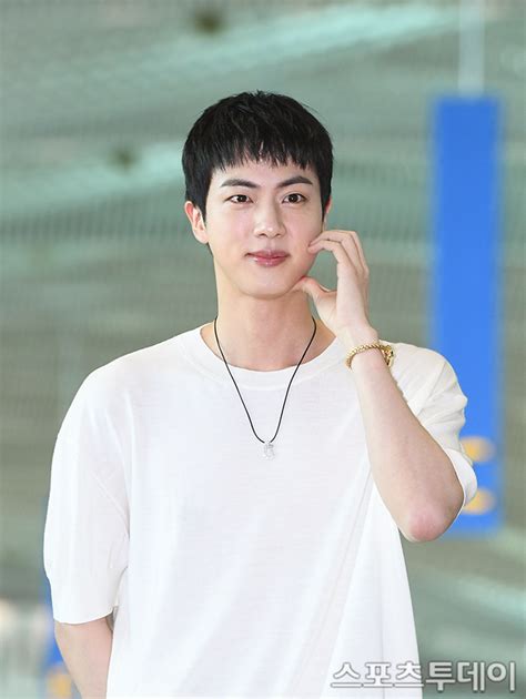 잘생겼다 방탄소년단 진 7월 아이돌 개인 브랜드평판 1위