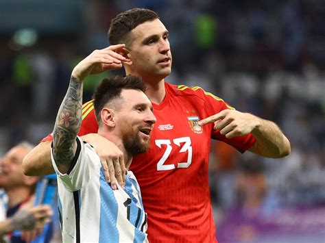 Messi Y Dibu Martínez Destrozaron Al Español Mateu Lahoz “la Fifa No