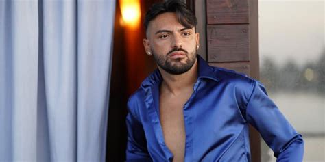 «canta Contro I Pentiti Di Mafia Vietato A Sezze Il Concerto Del