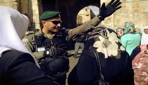 قوات الاحتلال تعتقل المرابطة هنادي الحلواني شؤون فلسطينية وكالة