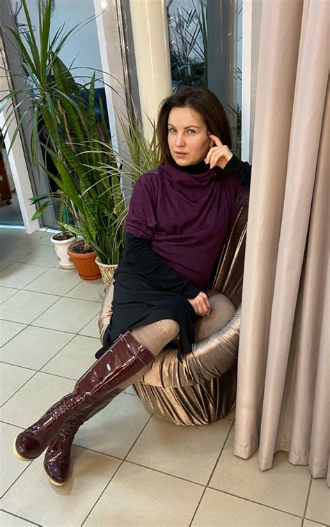 Svetlana 49 Anni Ucraina Kharkov Agenzia Matrimoniale Futura