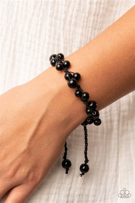 Paparazzi Bracelet ~ Vintage Versatility Black Fun Jewelry Accessories