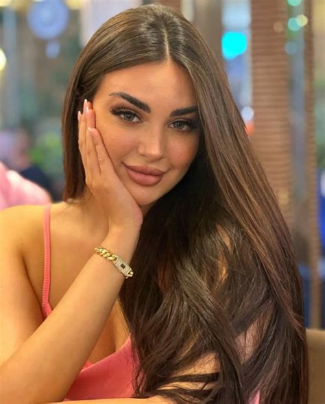 Most Beautiful Faces Beautiful Women Pictures Model Poses Photography