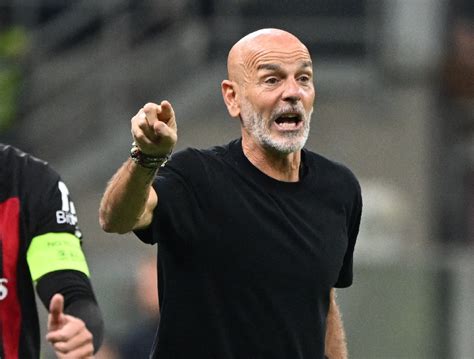 Usai Kalah Dari Torino Stefano Pioli Minta Ac Milan Fokus Ke Liga