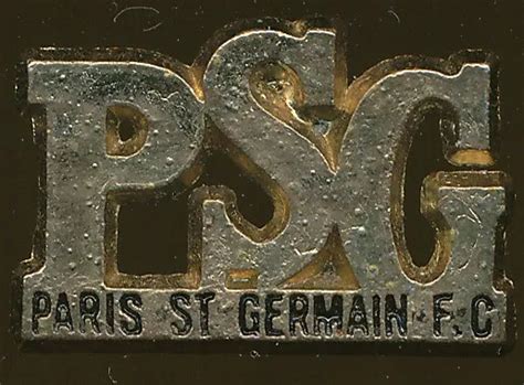 Pins Psg Paris Saint Germain Annees 90s Modele Psg En Lettres Eur 2