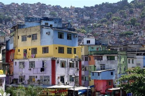リオデジャネイロに住む人たちの生活を垣間見る ファベーラ半日観光 ホットホリデー