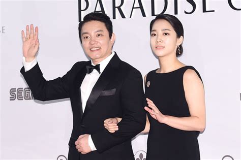 이범수♥ 이윤진 파경설 해명 후 근황 공개…딸 소을과 찰칵 머니투데이