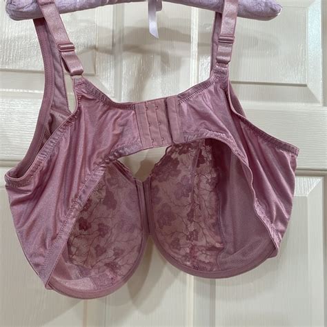 Breezies Intimates And Sleepwear Nwt Breezies Lace Underwire Bra Set