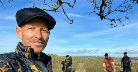 A Place In The Suns Jonnie Irwin Given Six Months To Live After Cancer