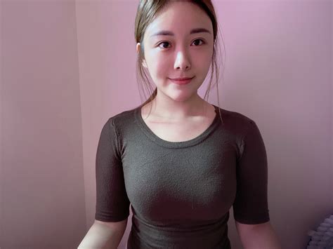 Thisisshl On Twitter 是咁的，有一天 我同個男仔friend出去食飯， 我嘅衣着就係着到咁 （圖一） 👦🏻：我好中意你