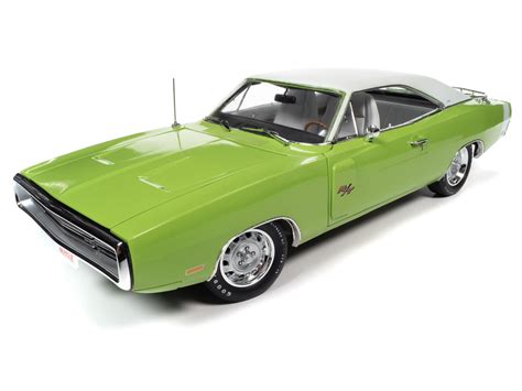 Auto World Amm1249 1 18 Scale 1970 Dodge Charger R T Diecast Model