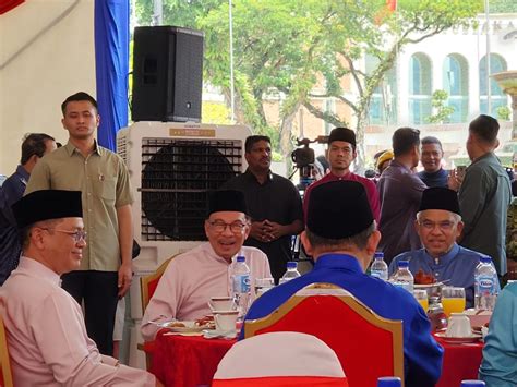 Warga Kota Meriahkan Sambutan Aidilfitri Di Dataran Merdeka