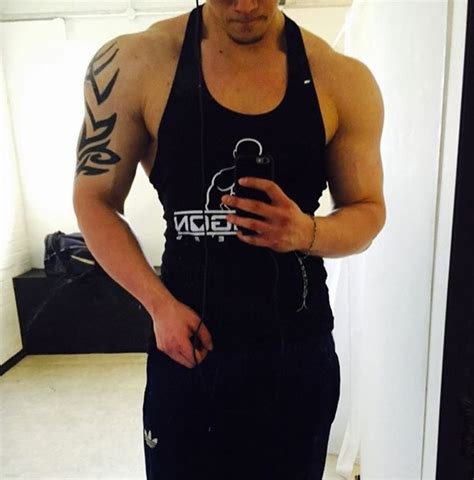 giant bodybuilder who dreamed of being like the rock died after