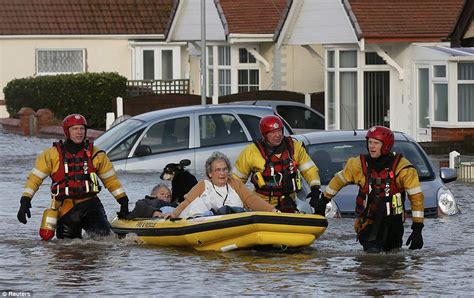 Bayana Blogspot Com Terrified People Rescued From Storm Floods As