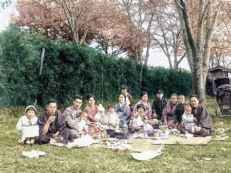 写真集「aiとカラー化した写真でよみがえる戦前・戦争」 戦争の記憶を継承するため「対話」を生み出す｜好書好日