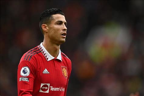 أول تعليق من رونالدو بعد إعلان مانشستر يونايتد فسخ عقده بطولات