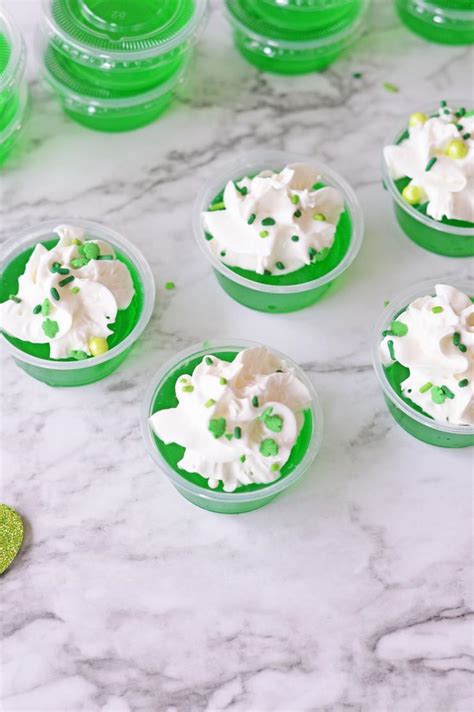 St Patricks Day Jello Shots How To Make Irish Whiskey Jello Shots
