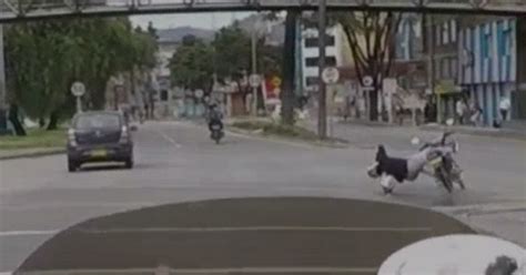 [video] Encontró Ladrones Que Robaron Moto Los Persiguió Y Murió