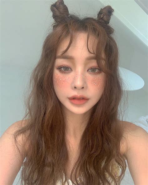 🇰🇷유앤아인 Ain アイン On Instagram “ 키라키라메이크업 찍어볼거예용💗👉🏻” Beauty Girl Hair