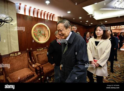 Chinese Physicist Chen Ning Yang Left Also Known As Yang Zhenning