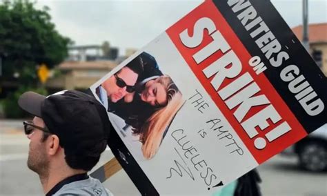 Llega A Su Fin La Huelga De Guionistas De Hollywood Cinco Radio