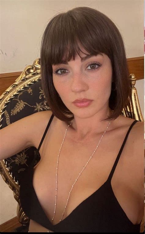 「burcu Özberk🤍🌼」おしゃれまとめの人気アイデア｜pinterest｜dana Kdn