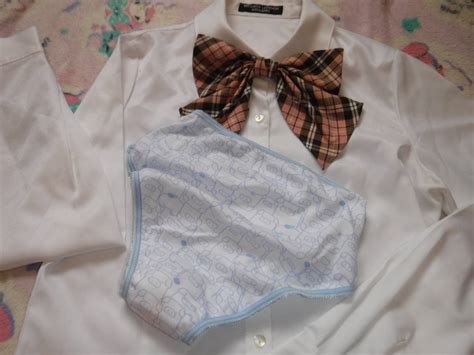 女子小学生クロッチシミパンjs女子小学生汚パンツ投稿画像