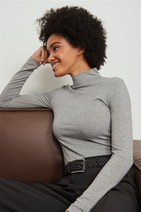 Ribbed Long Sleeved Turtle Neck Sweater Black Na