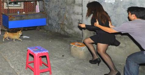 gambar wanita sedang di perkosa ar production