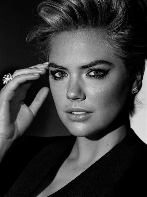 Kate Upton – Harpers Bazaar Australia December 2015 Fashion Magazine