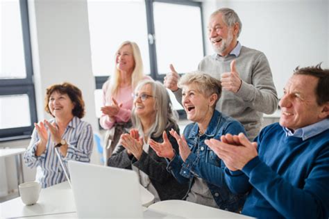 Best 10 Online Degrees For Senior Citizens College Cliffs