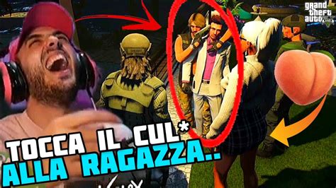 Tocca Il Sedere Alla Ragazza E Viene Giustiziato Davanti A Tutti 🍑😂