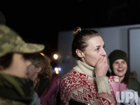 Photo Russia And Ukraine Swap Prisoners Including 108 Ukrainian Women