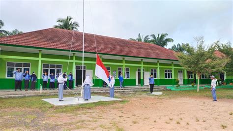 Upacara Peringatan Hari Pendidikan Nasional 2023 Dan Halal Bihalal